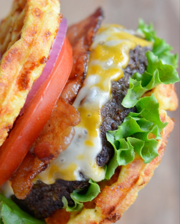 Keto burger Chaffle with bacon - Diet keto